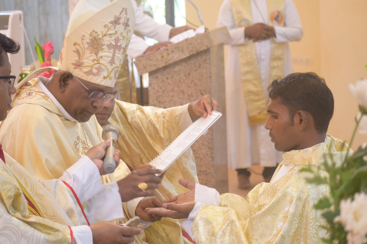 India: Ordinations and New Provincial Leadership | OMI World