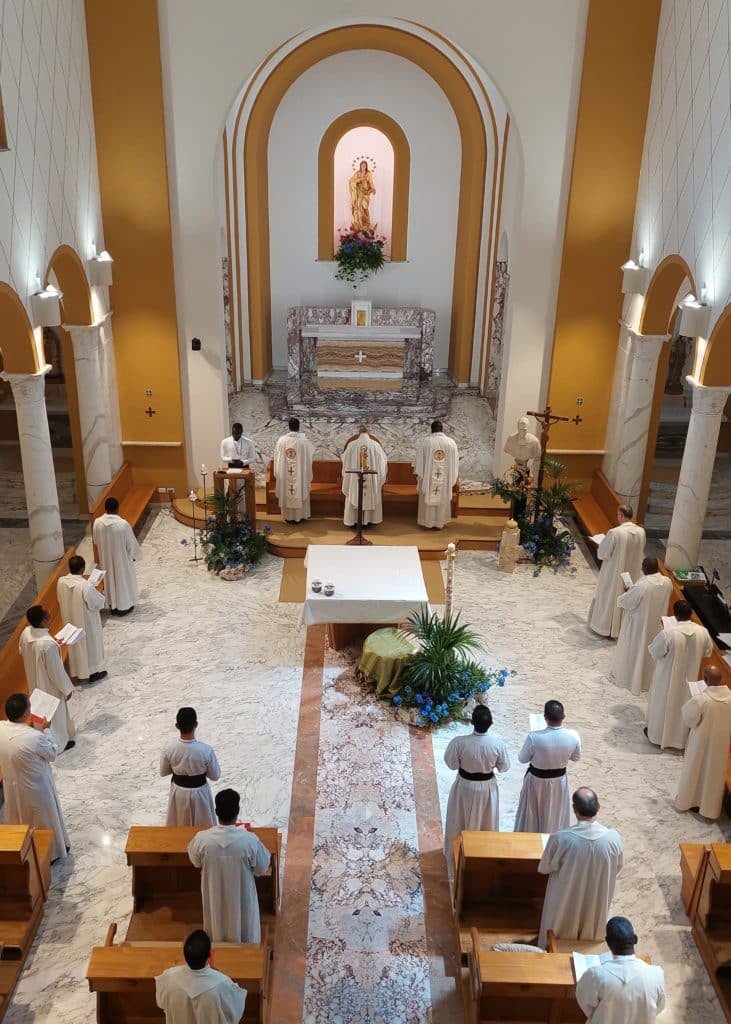 Méditations sur le 200e anniversaire de l'expérience devant la Vierge ...